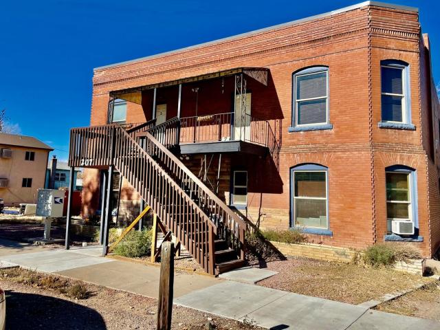1 Bedroom with Eat In Kitchen, Mini Split A/C & Washer/Dryer Included – $849 Special!