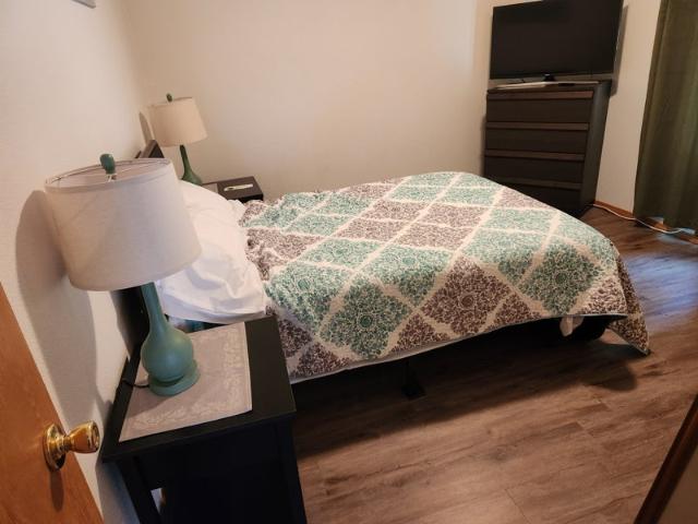 1 bedroom w/private bath. Utilities included