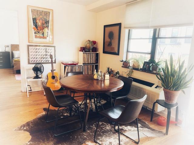 1 Bedroom w/Private Balcony Prime Williamsburg