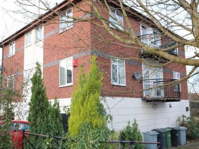1 bedroom town house for rent in The Moorings Middlewich CW10