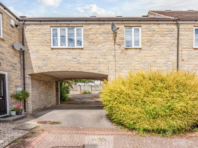1 bedroom townhouse for sale