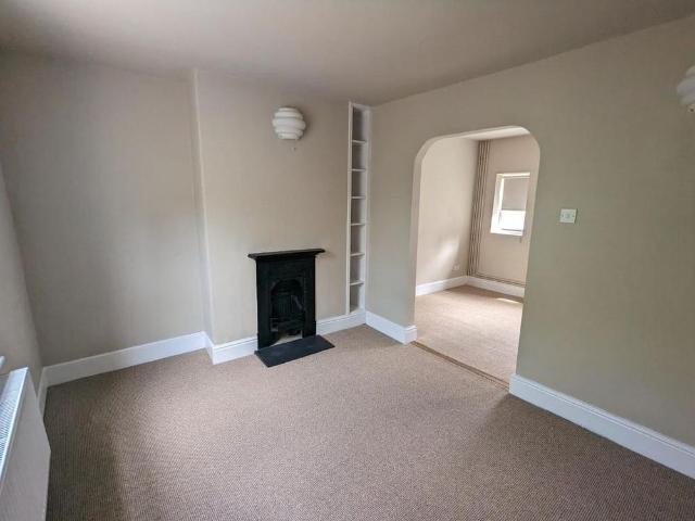 1 bedroom townhouse to rent