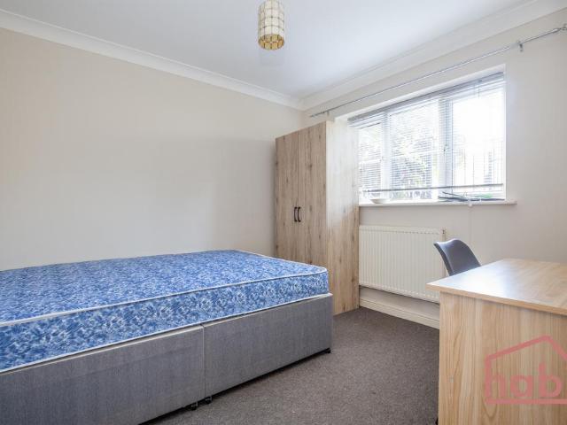 1 bedroom townhouse to rent