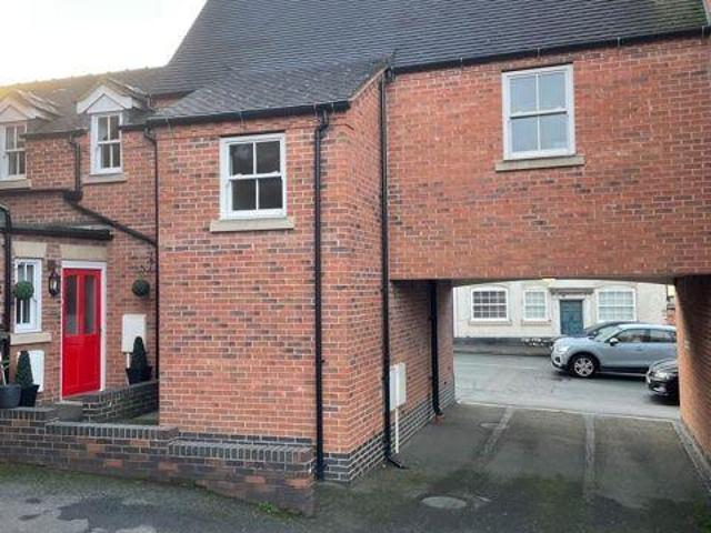 1 bedroom townhouse to rent
