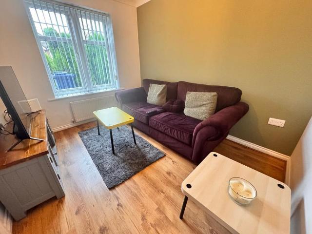 1 bedroom townhouse to rent