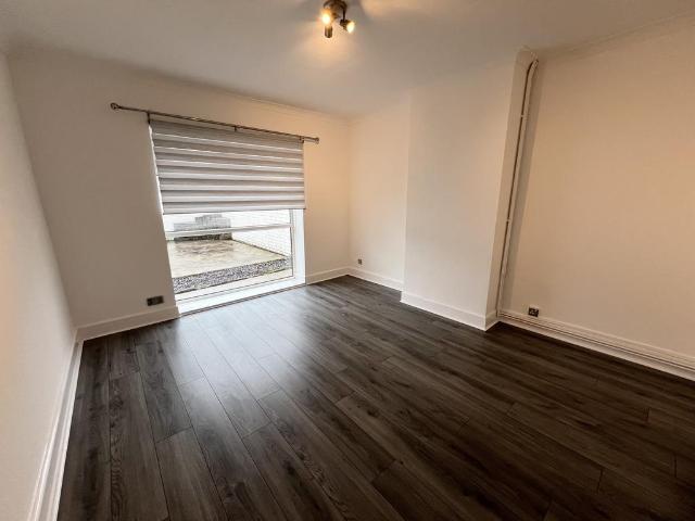 1 bedroom townhouse to rent