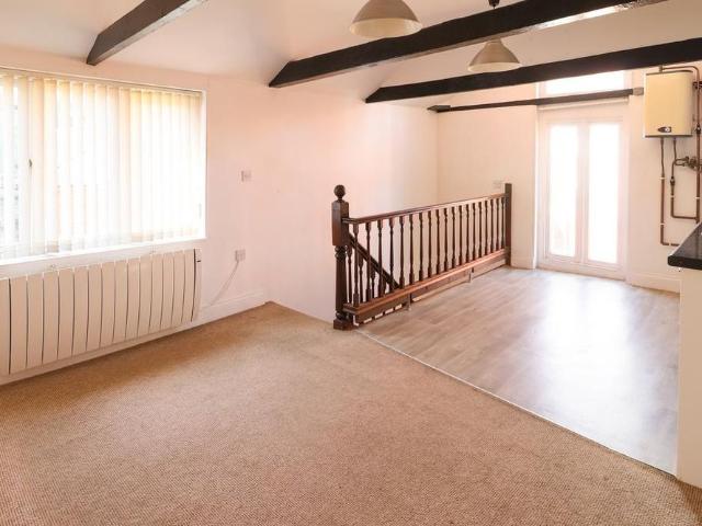 1 bedroom townhouse to rent