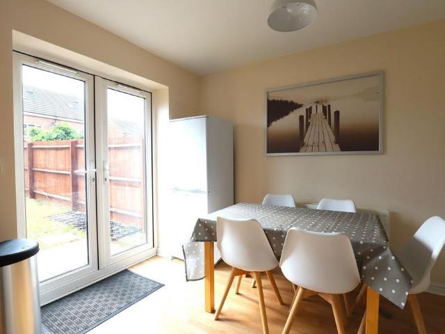 1 bedroom townhouse to rent