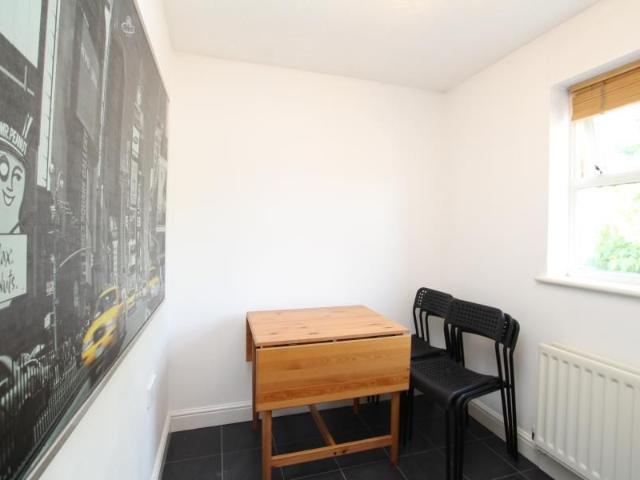 1 bedroom townhouse to rent