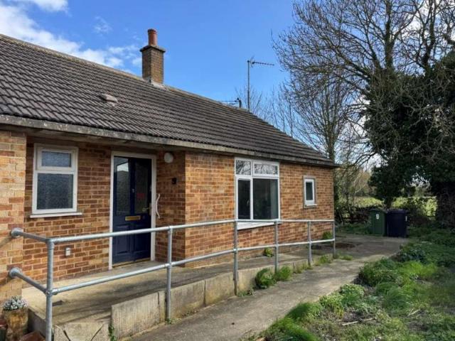 1 Bedroom Terraced Bungalow