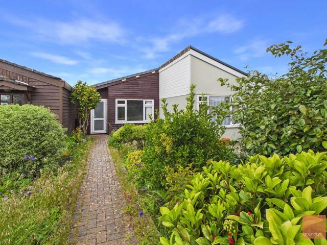 1 bedroom terraced bungalow for sale