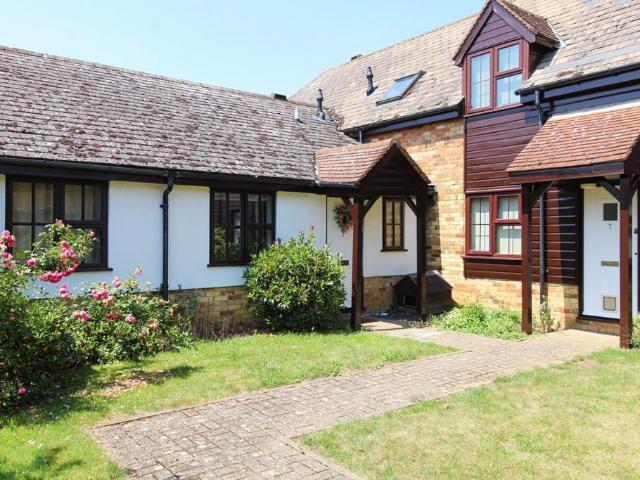1 bedroom terraced bungalow for sale