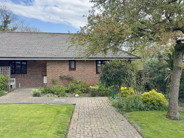 1 bedroom terraced bungalow for sale