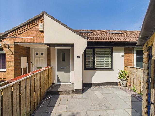 1 bedroom terraced bungalow for sale