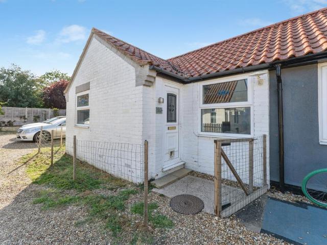 1 bedroom terraced bungalow for sale