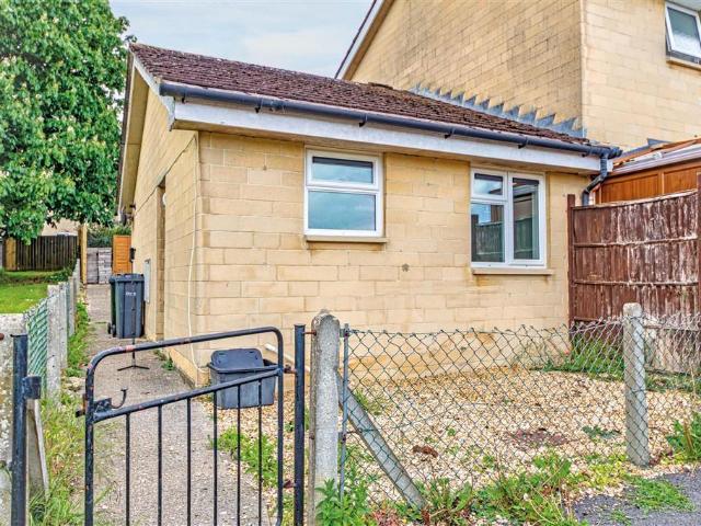 1 bedroom terraced bungalow for sale