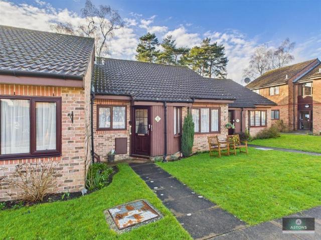 1 bedroom terraced bungalow for sale