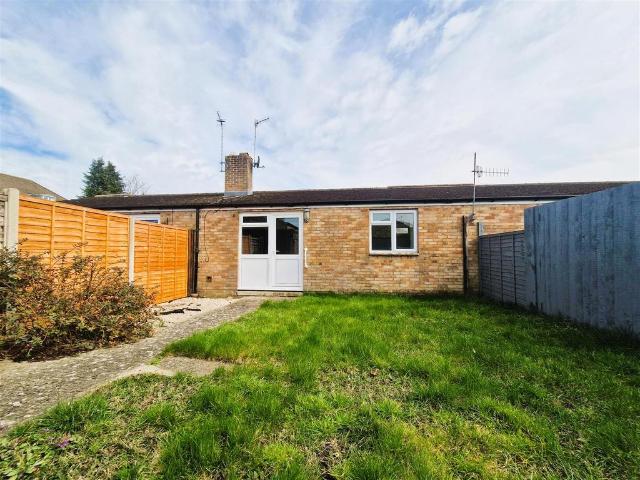1 bedroom terraced bungalow for sale