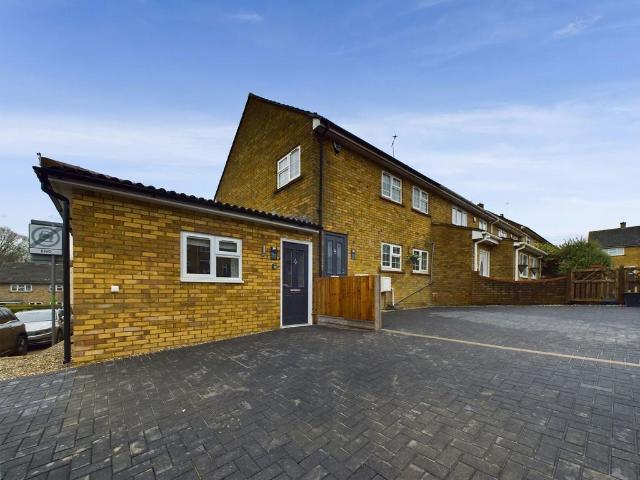 1 bedroom semi detached bungalow for sale