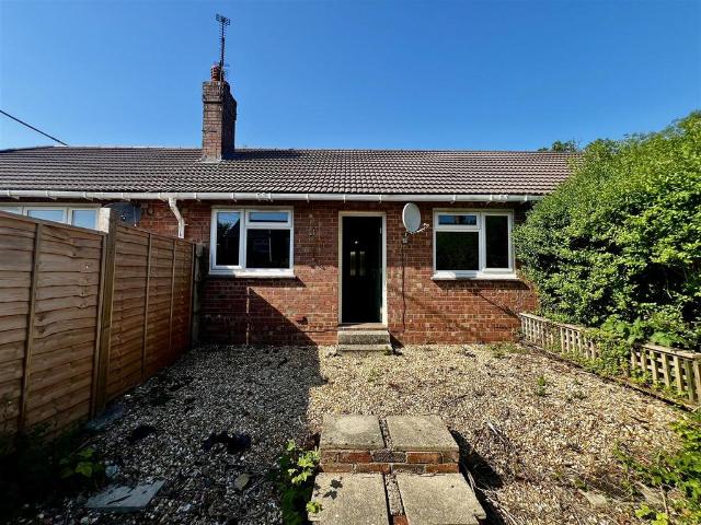 1 bedroom terraced bungalow for sale