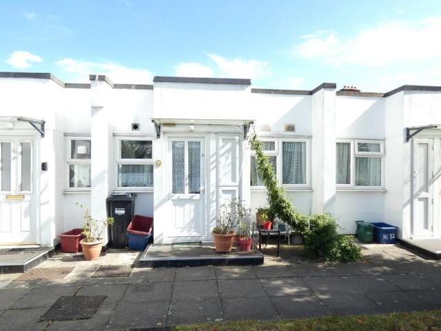 1 bedroom terraced bungalow for sale