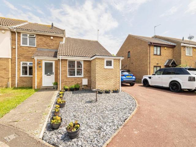 1 bedroom terraced bungalow for sale