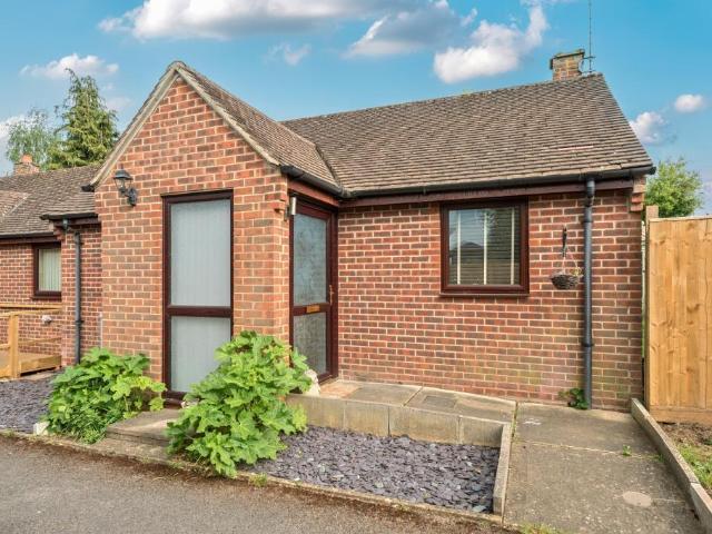 1 bedroom terraced bungalow for sale