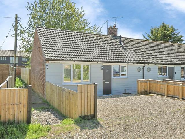 1 bedroom terraced bungalow for sale