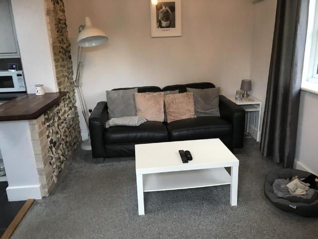 1 bedroom terraced bungalow to rent