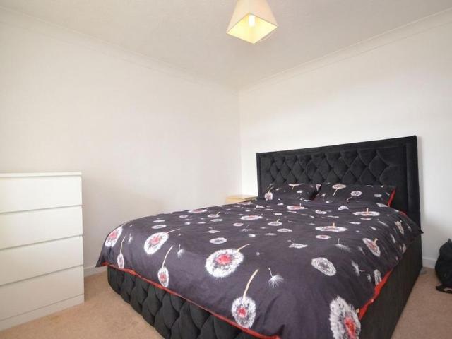 1 bedroom terraced bungalow to rent