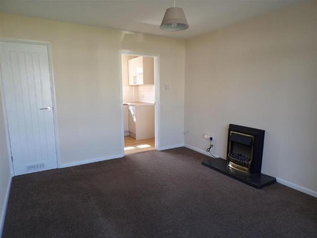 1 bedroom terraced bungalow to rent