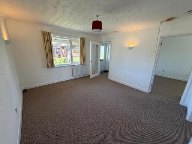 1 bedroom terraced bungalow to rent
