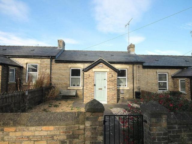 1 bedroom terraced bungalow to rent