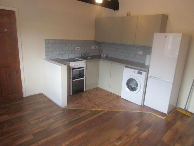 1 bedroom terraced bungalow to rent
