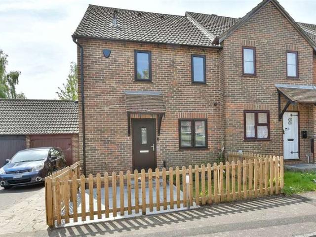 1 Bedroom End Of Terrace House