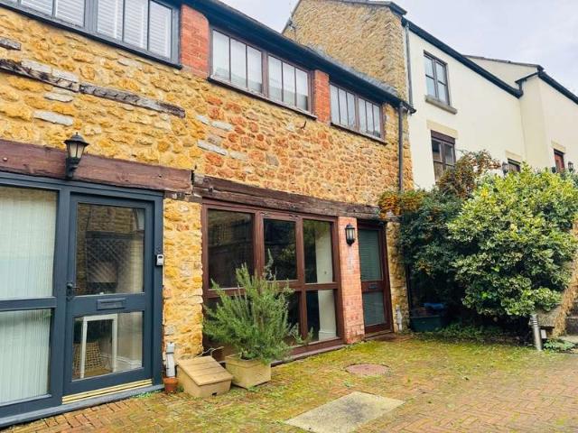 1 Bedroom Terraced House