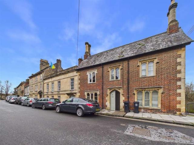 1 Bedroom Terraced House