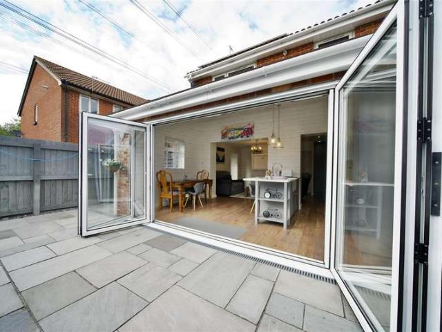 1 Bedroom Terraced House