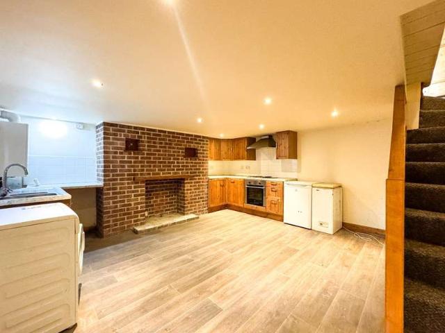 1 Bedroom Terraced House