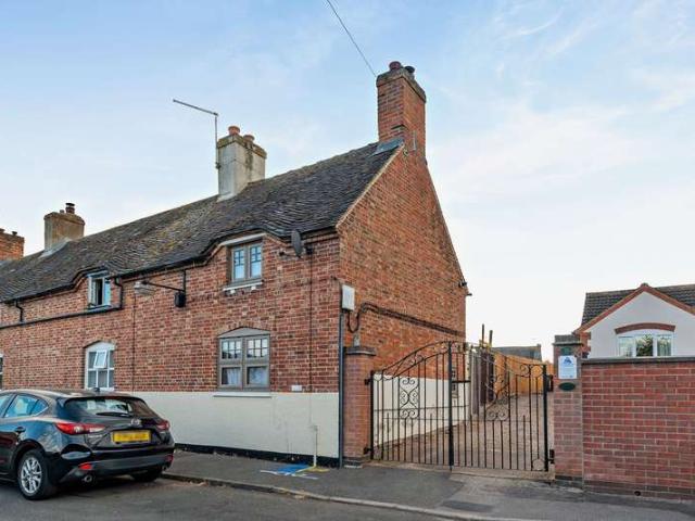 1 Bedroom Terraced House