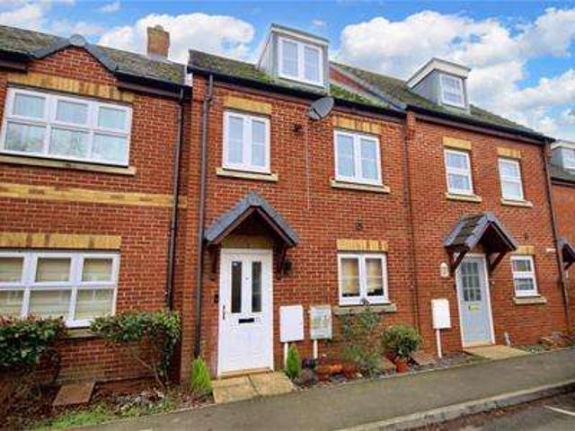 1 Bedroom Maisonette Flat