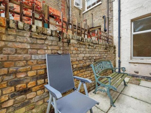 1 bedroom terraced house for rent in College Place, Camden, NW1