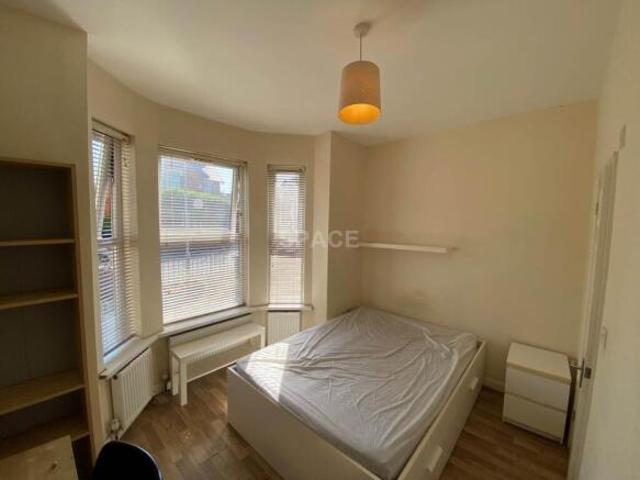 1 bedroom terraced house for rent in College Road, Reading, RG6