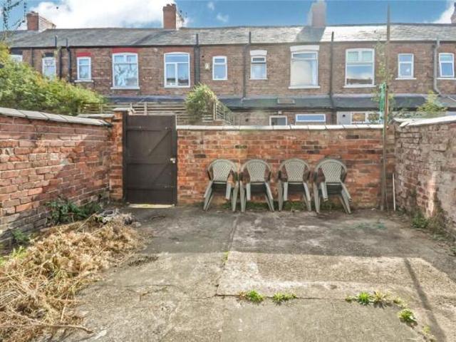 1 bedroom terraced house for rent in Beverly Road, Manchester, M14