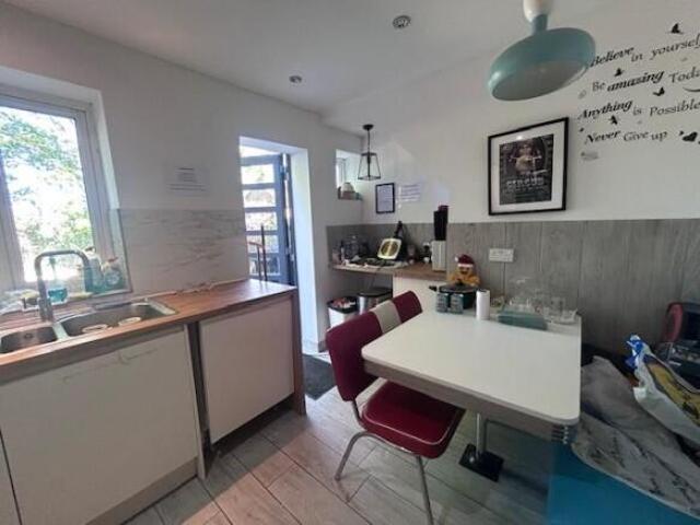 1 bedroom terraced house for rent in Gladstone Avenue, Luton, Beds, LU1