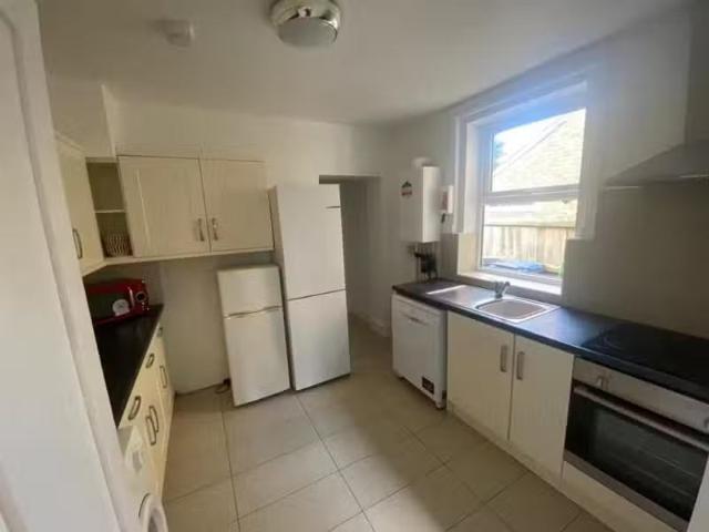 1 bedroom terraced house for rent in Guildford Road, Canterbur.