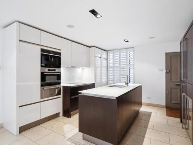 1 bedroom terraced house for rent in Kinnerton Place North, Knightsbridge, SW1X