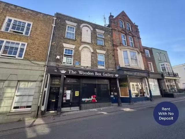 1 bedroom terraced house for rent in High Street, Ramsgate, Ke.