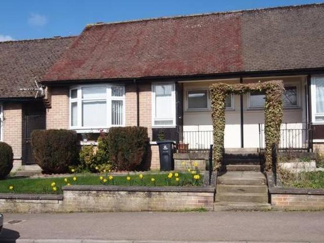 1 bedroom terraced house for rent in Inchbrae Drive Ground Floor AB10