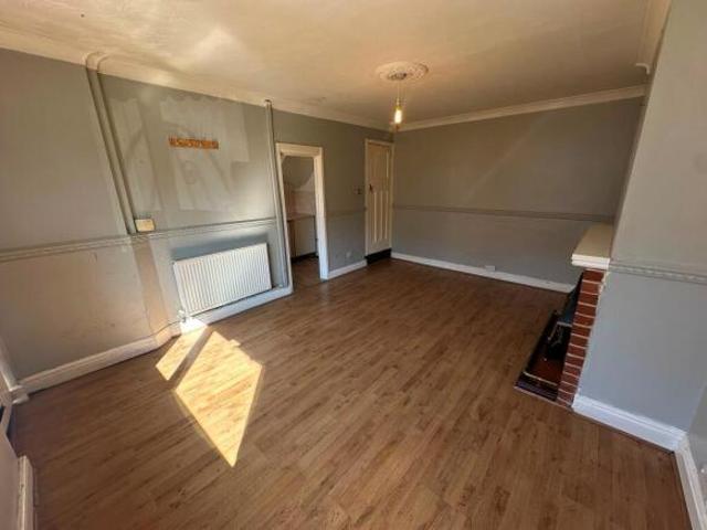1 bedroom terraced house for rent in Longroyd Crescent North, LEEDS, LS11